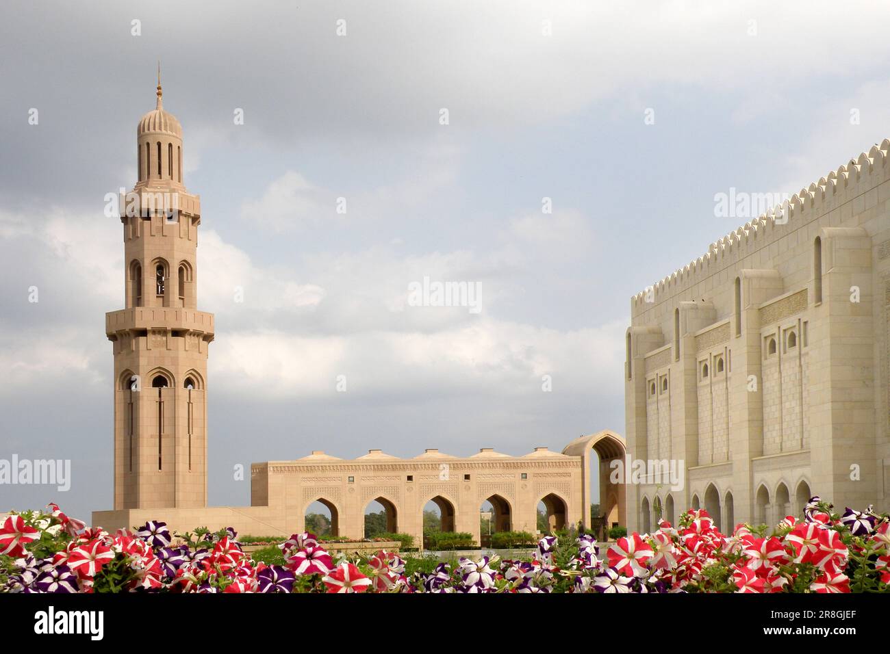 Arabian mosques hi-res stock photography and images - Alamy