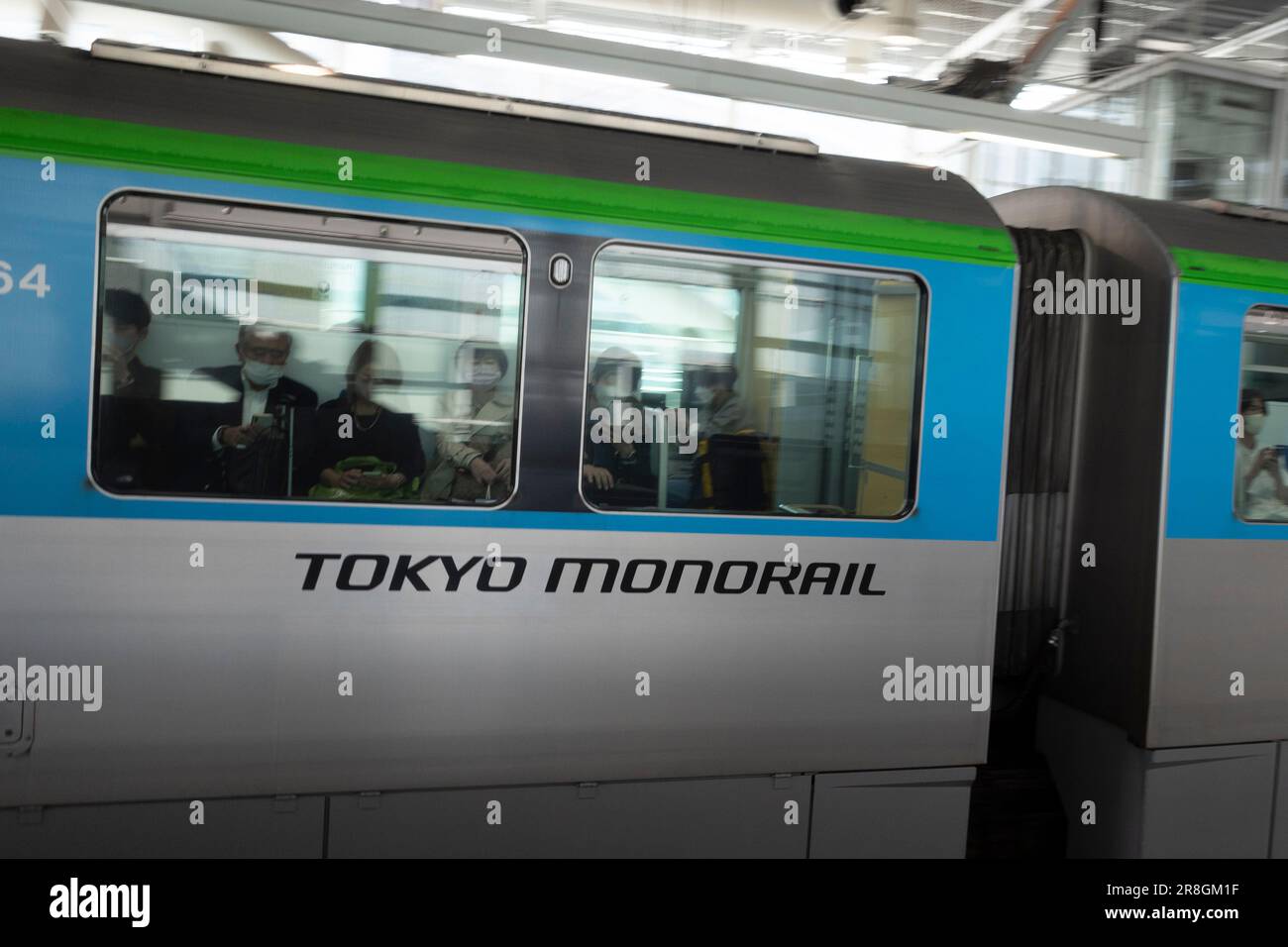 Straddle beam monorail hi-res stock photography and images - Alamy