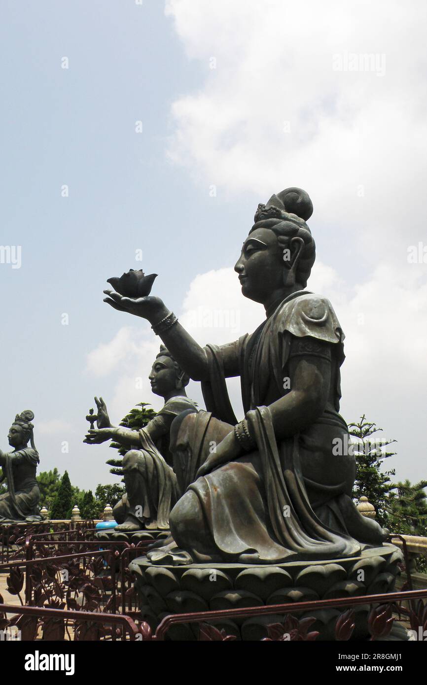 Buddhist statues po lin monastery hi-res stock photography and images ...