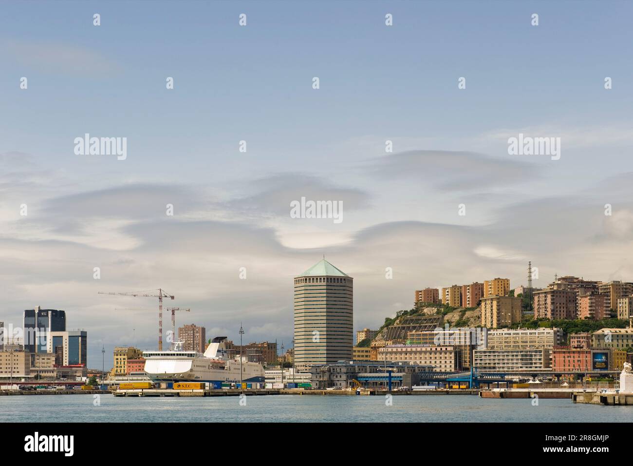 Naval harbours hi-res stock photography and images - Alamy