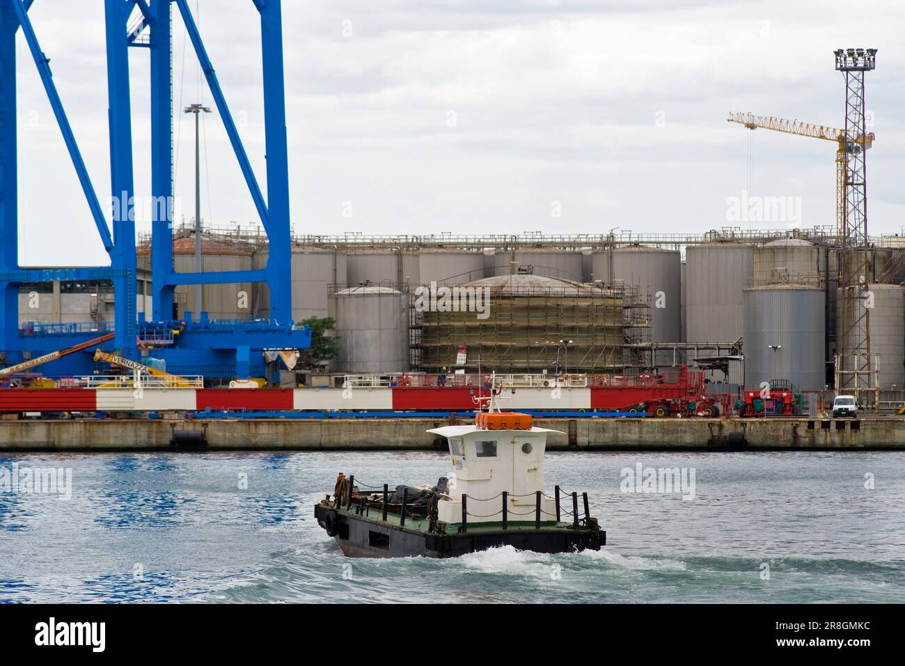 Naval harbours hi-res stock photography and images - Alamy