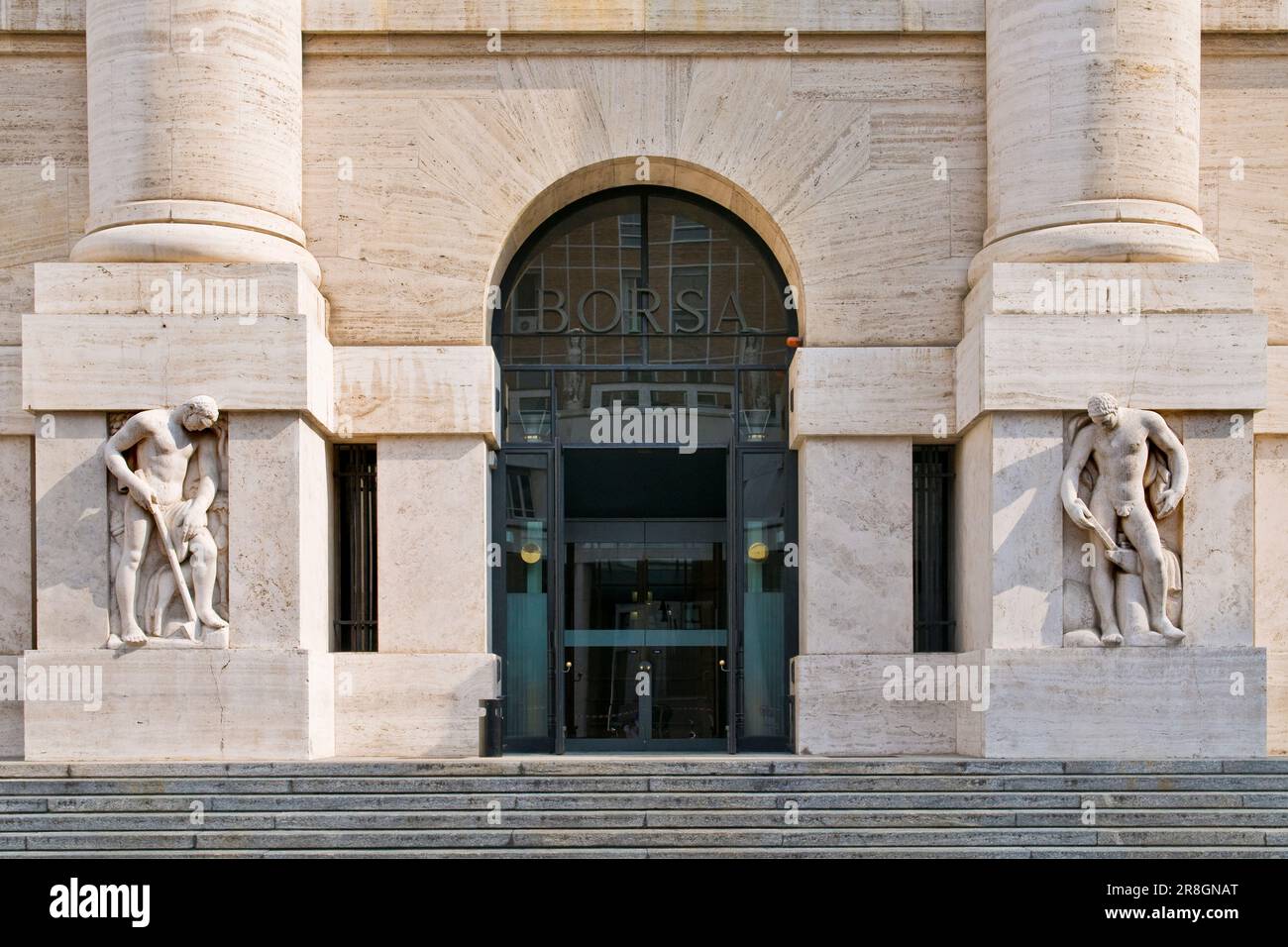 Stock Exchange Building, Milan, Italy Stock Photo - Alamy