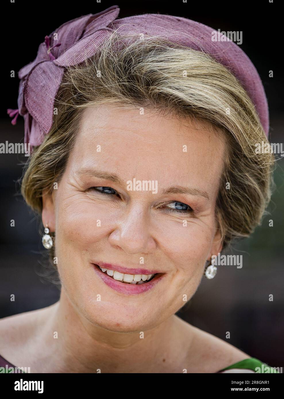 CHARLEROI - The Belgian Queen Mathilde attends a cartoon drawing ...