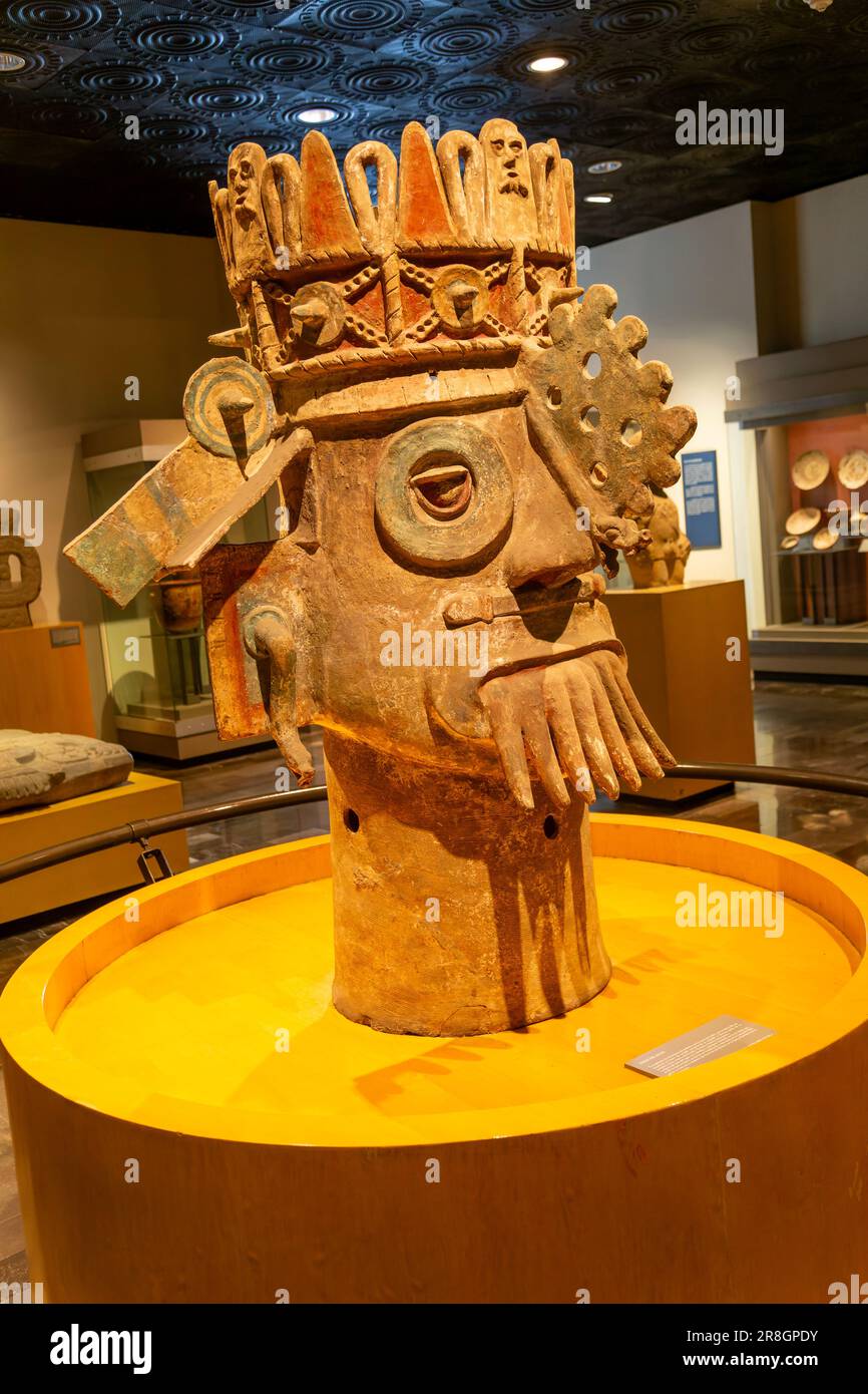 Dios de agua hi-res stock photography and images - Alamy