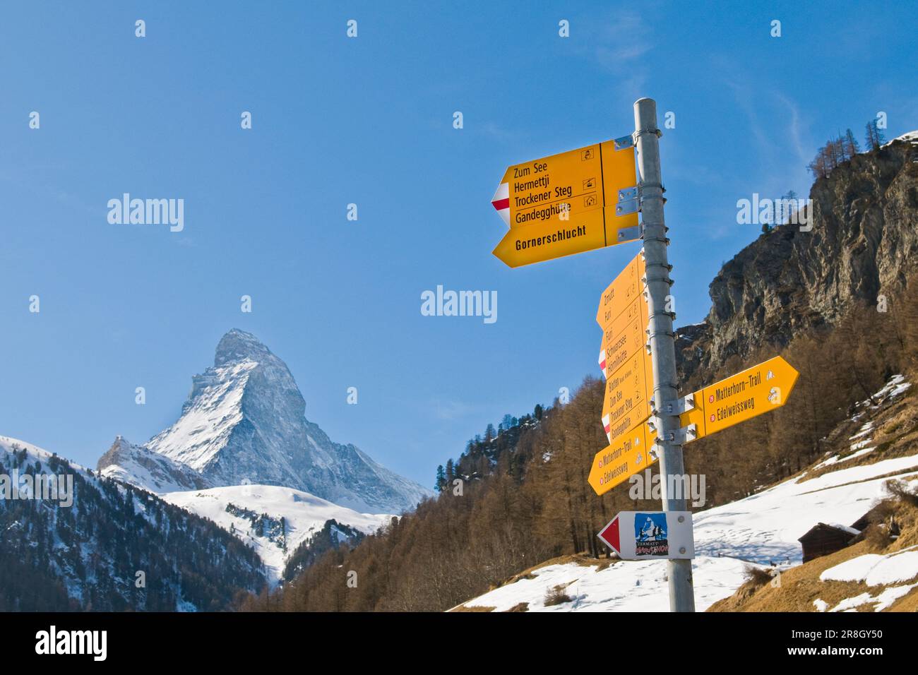 Zermatt sign hi-res stock photography and images - Alamy