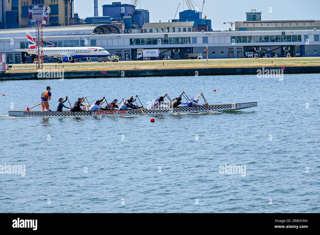 Training session of thames dragon boat club at Royal Albert Dock ...