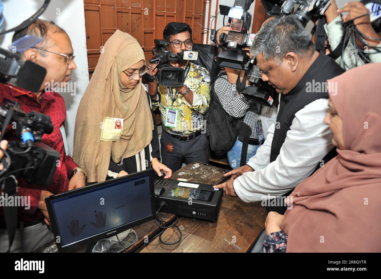 Sylhet, Bangladesh. 21st June 2023. Mr. Anwaruzzaman Chowdhury, Boat mayoral candidate casted ...