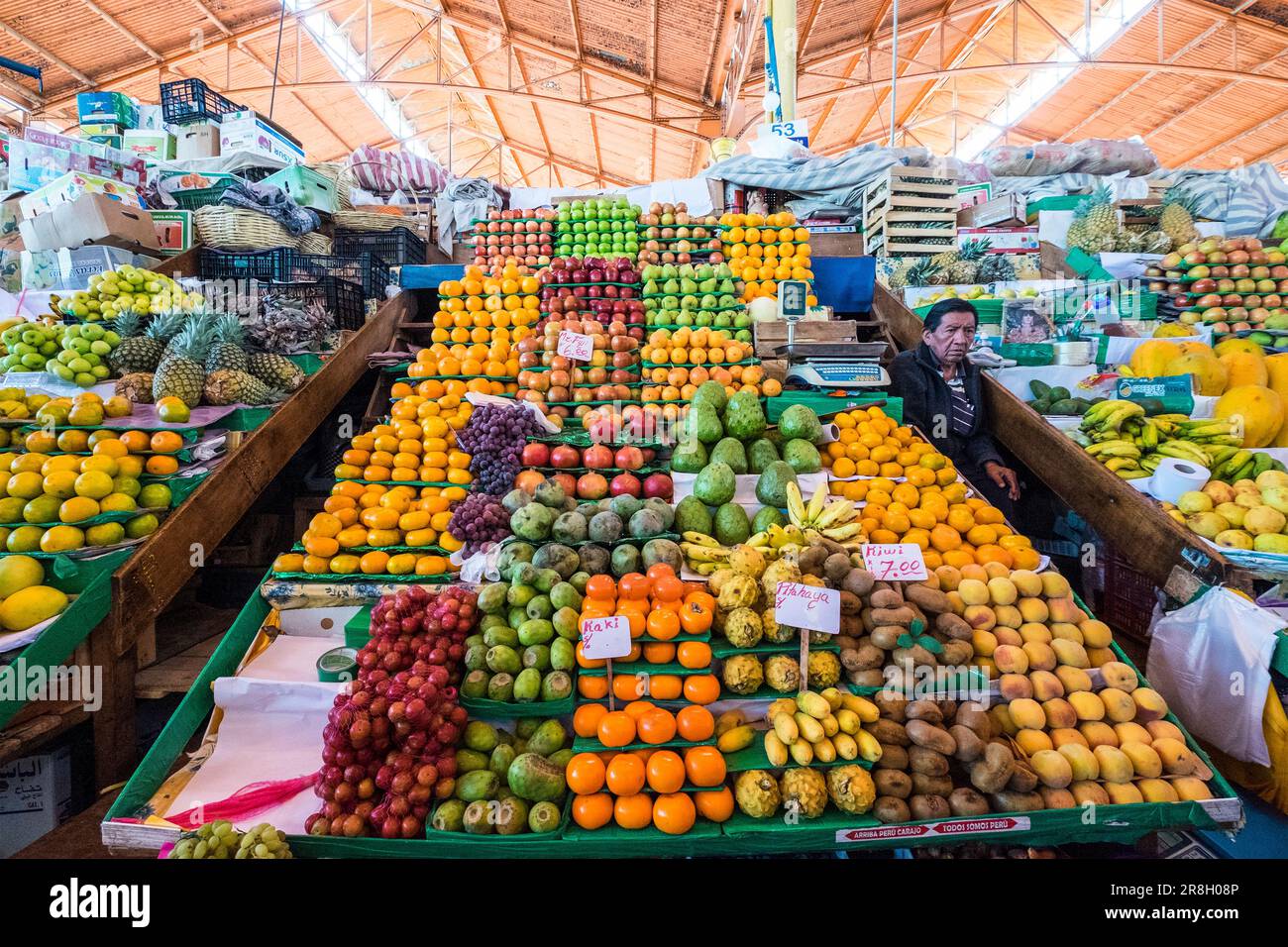 Perù. Arequipa. local market Stock Photo - Alamy