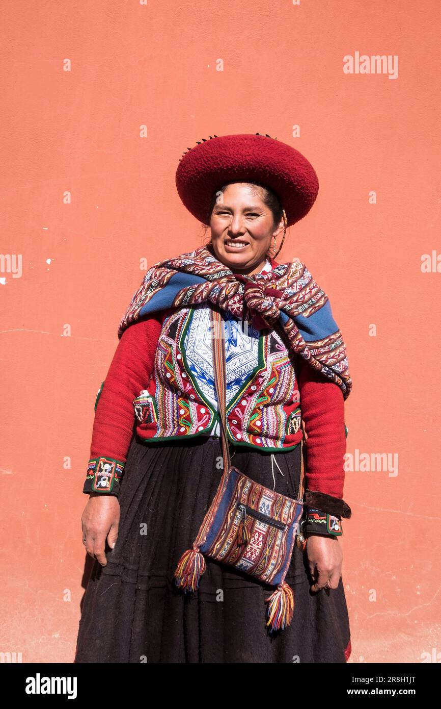 Chinchero tourist hi-res stock photography and images - Alamy