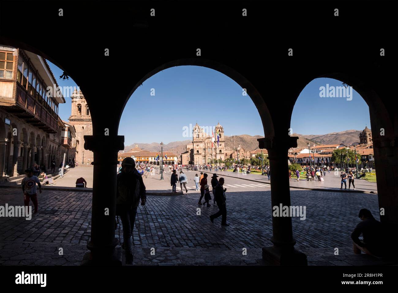 Plaza digital hi-res stock photography and images - Alamy