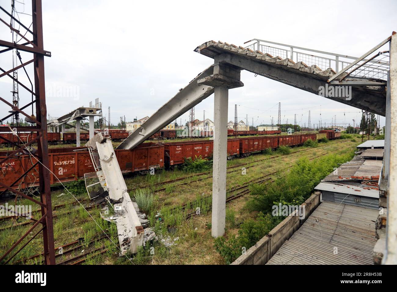 LYMAN, UKRAINE - JUNE 16, 2023 - An overhead pedestrian crossing above ...