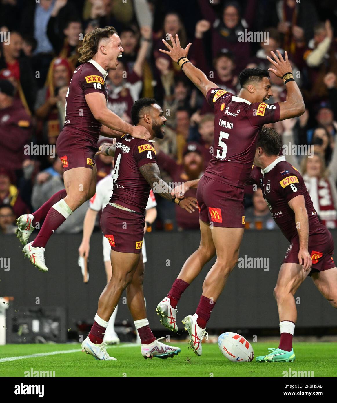 Brisbane, Australia. 21st June, 2023. Hamiso Tabuai-Fidow (centre) of ...
