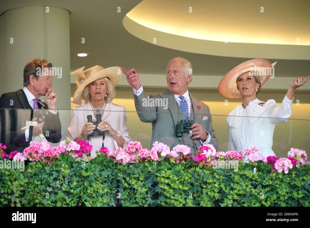 Royal Advisor to the Queen John Warren (left), Queen Camilla, King ...