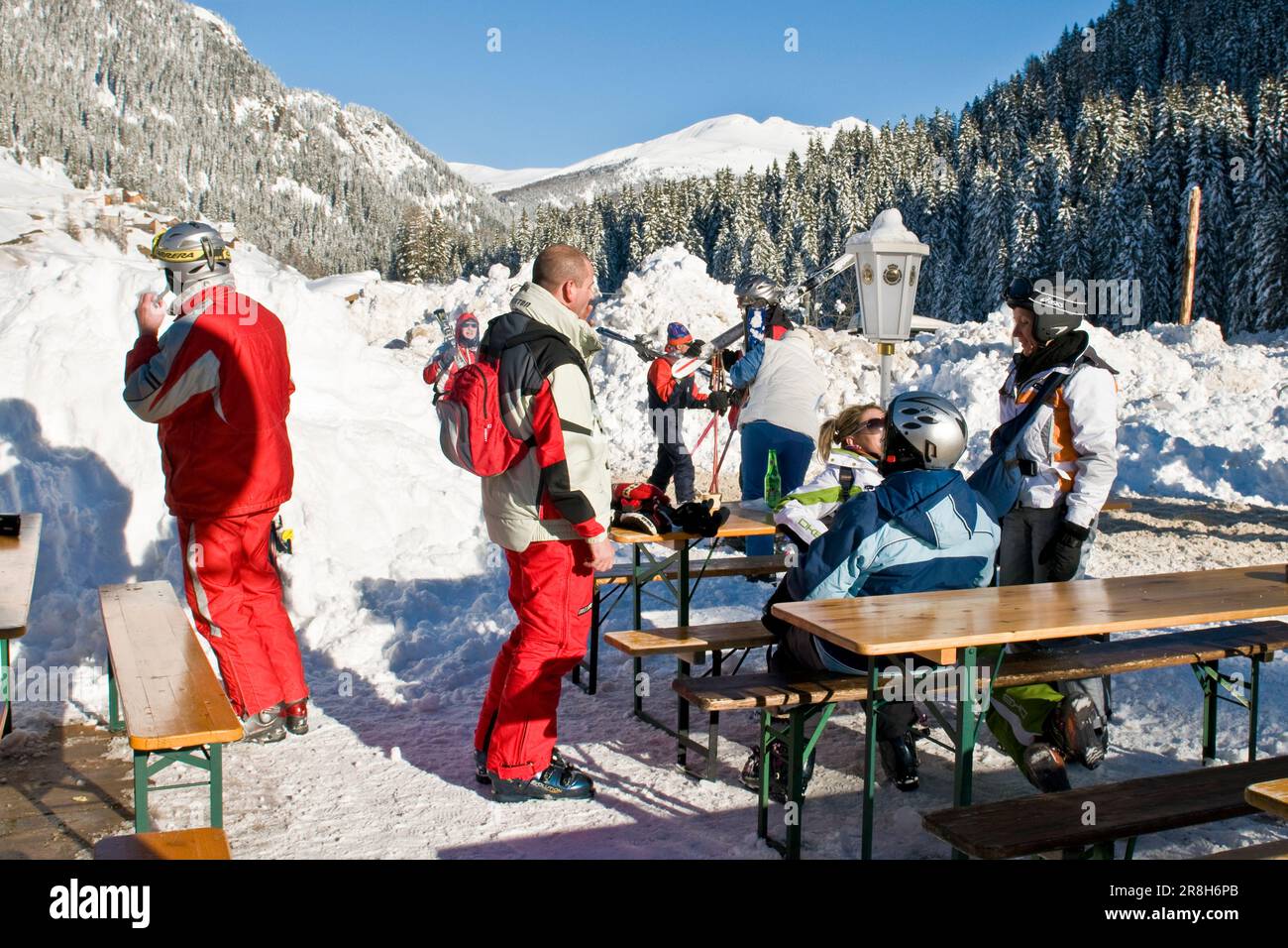Arabba italy and people and ski hi-res stock photography and images - Alamy