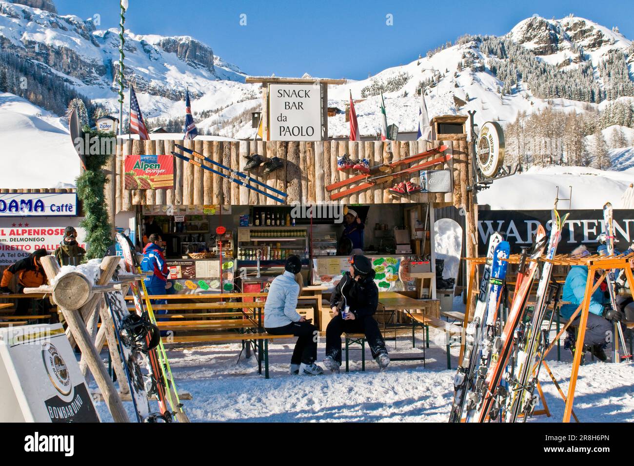 Arabba italy and people and ski hi-res stock photography and images - Alamy