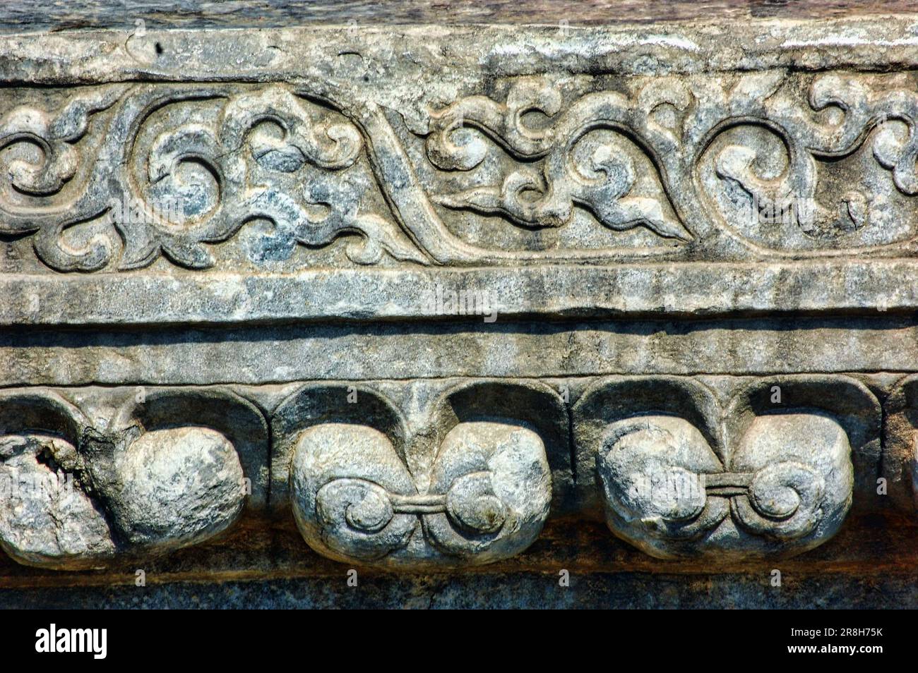 Carving designs hi-res stock photography and images - Alamy