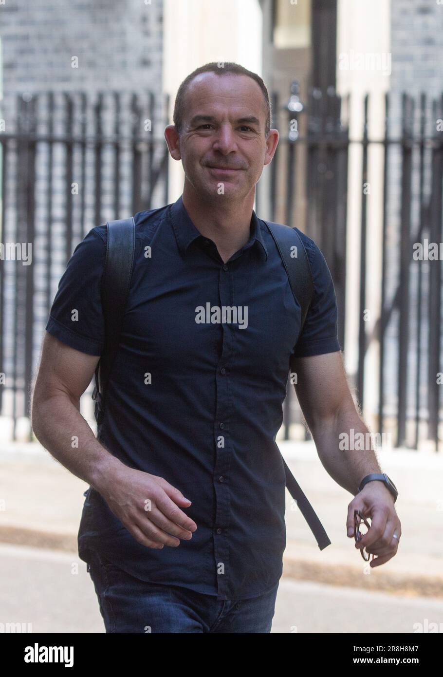 Martin lewis downing street hi-res stock photography and images - Alamy