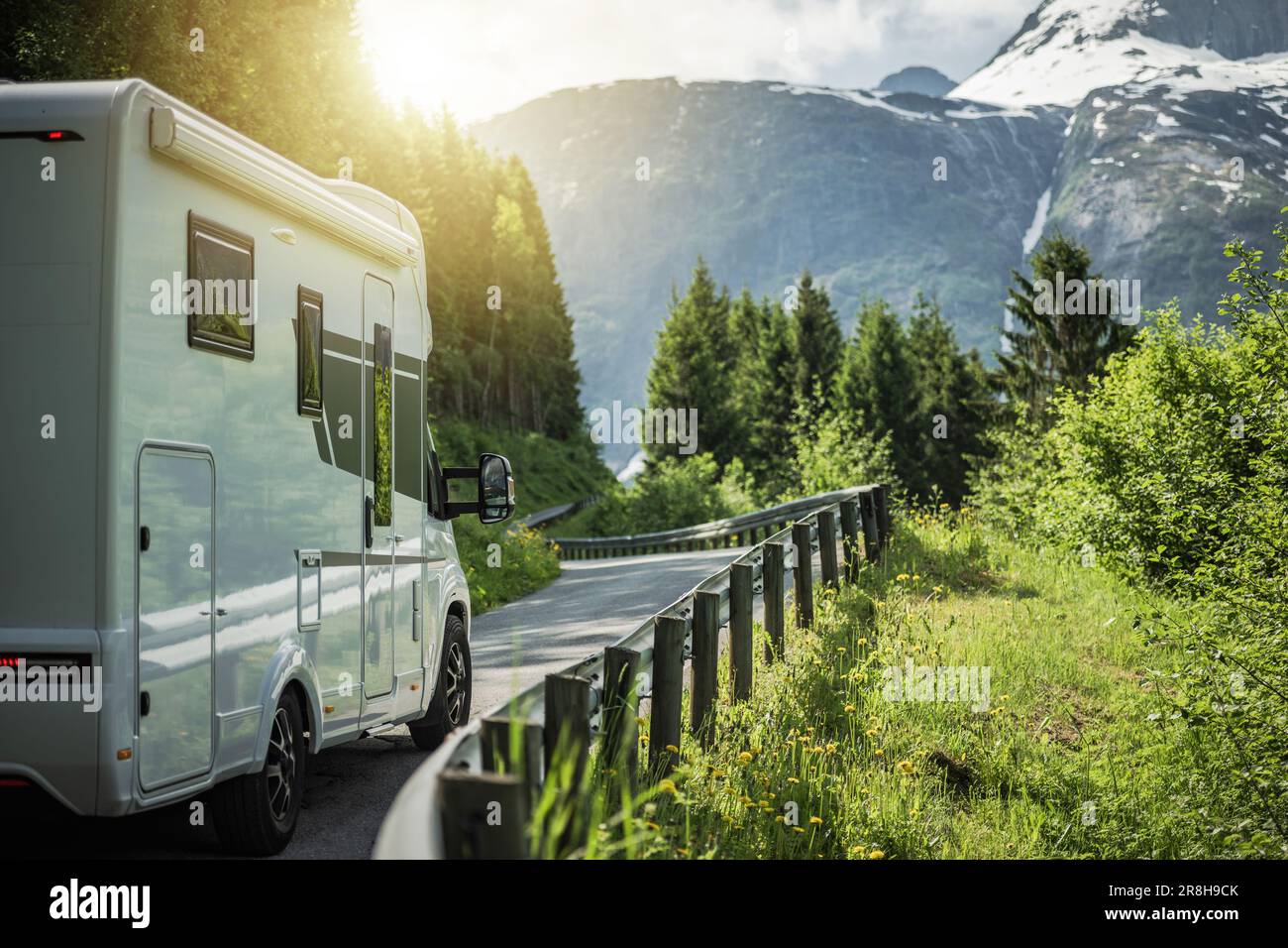 Semi integral hi-res stock photography and images - Alamy