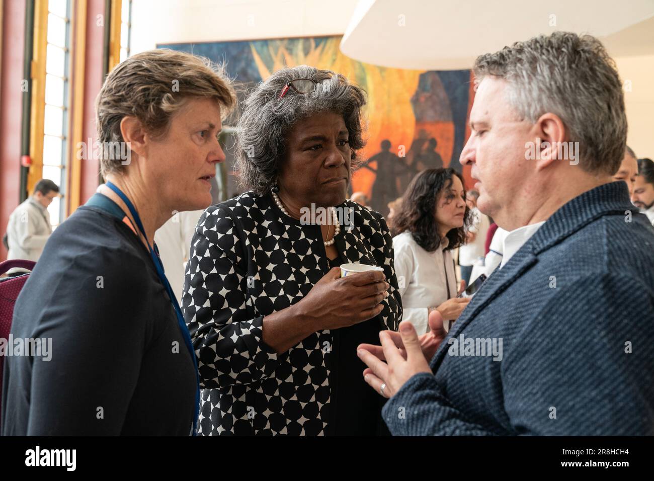 Linda woodward hi-res stock photography and images - Alamy