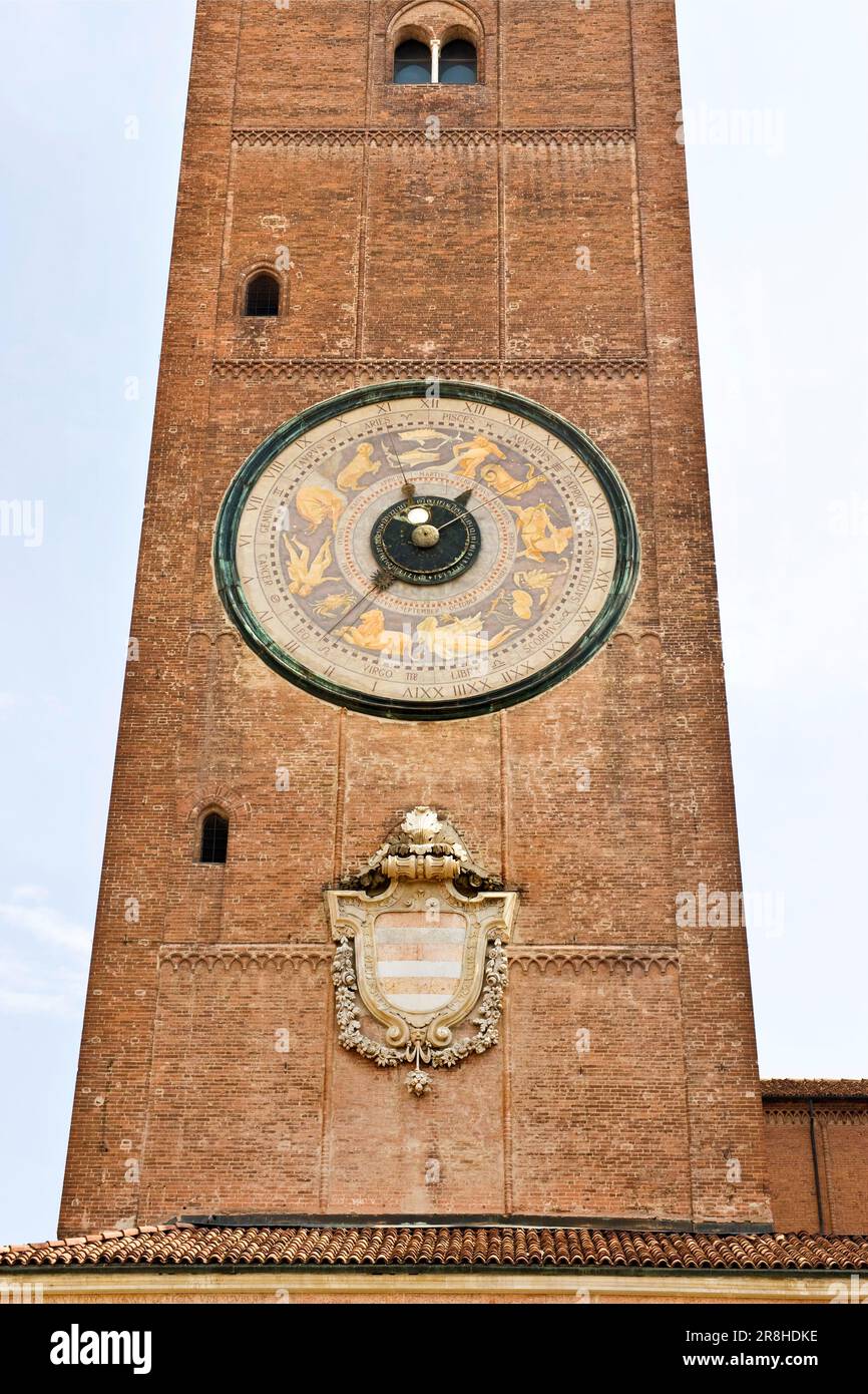 Torrazzo clock tower hi-res stock photography and images - Alamy