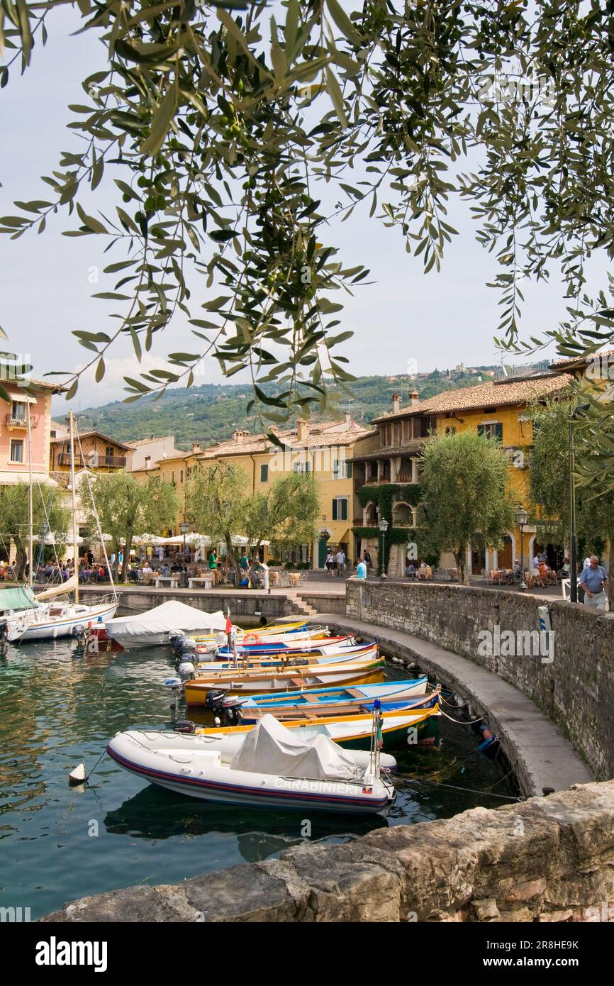 Lago benaco hi-res stock photography and images - Alamy