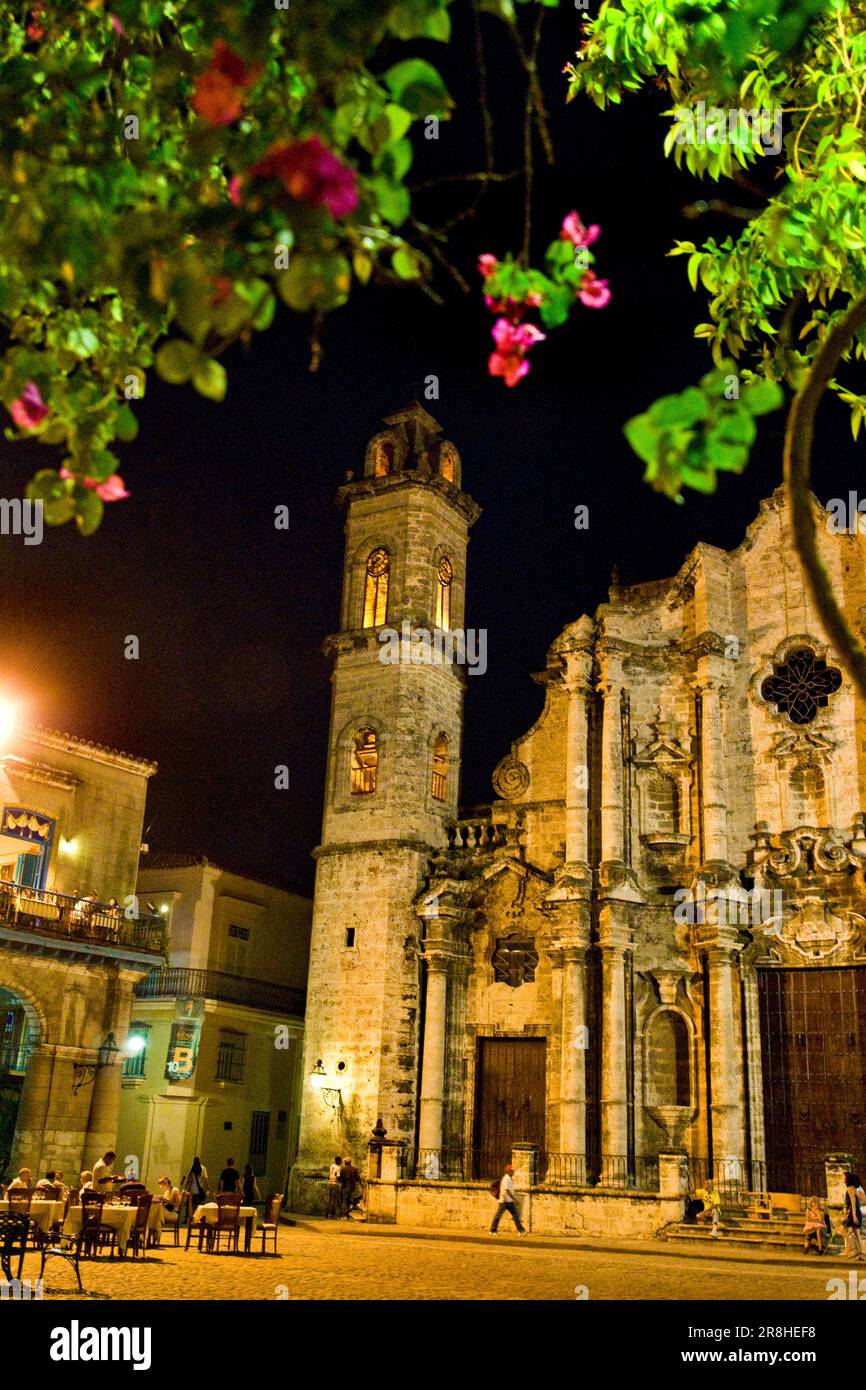 Habana churches hi-res stock photography and images - Alamy