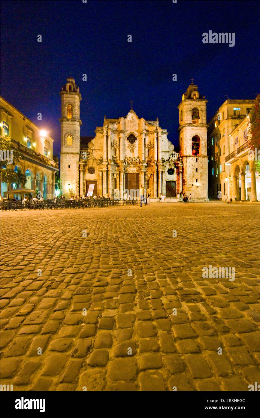 Habana churches hi-res stock photography and images - Alamy