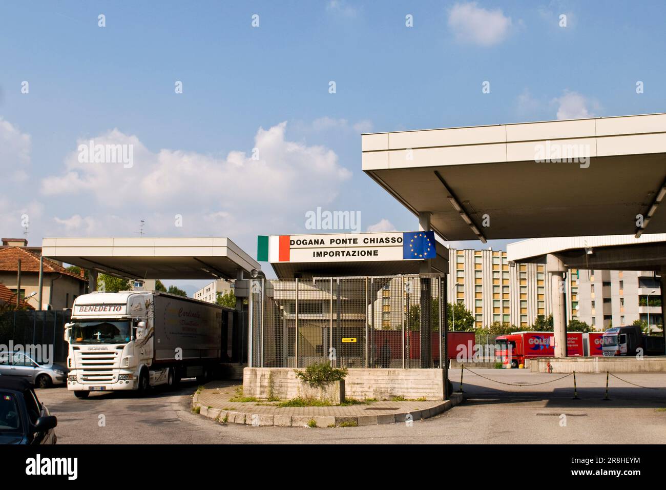 Customs Ponte Chiasso. Como. Lombardy. Italy Stock Photo - Alamy