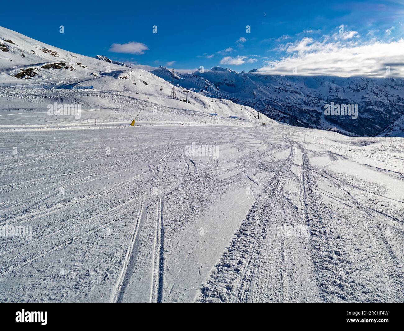 Monterosa ski italy hi-res stock photography and images - Alamy
