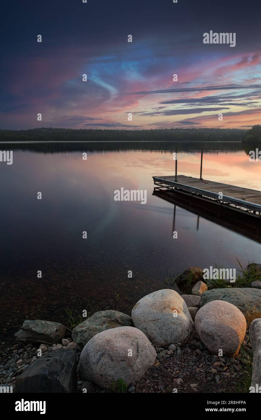 Minnesota lakeshore hi-res stock photography and images - Alamy