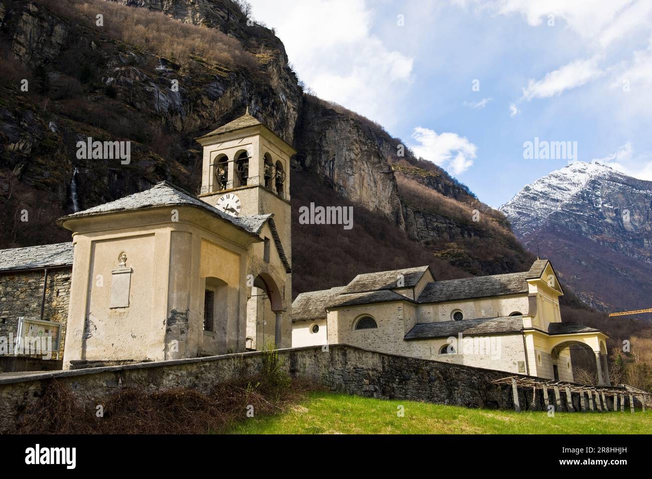 Cevio mountains hi-res stock photography and images - Alamy