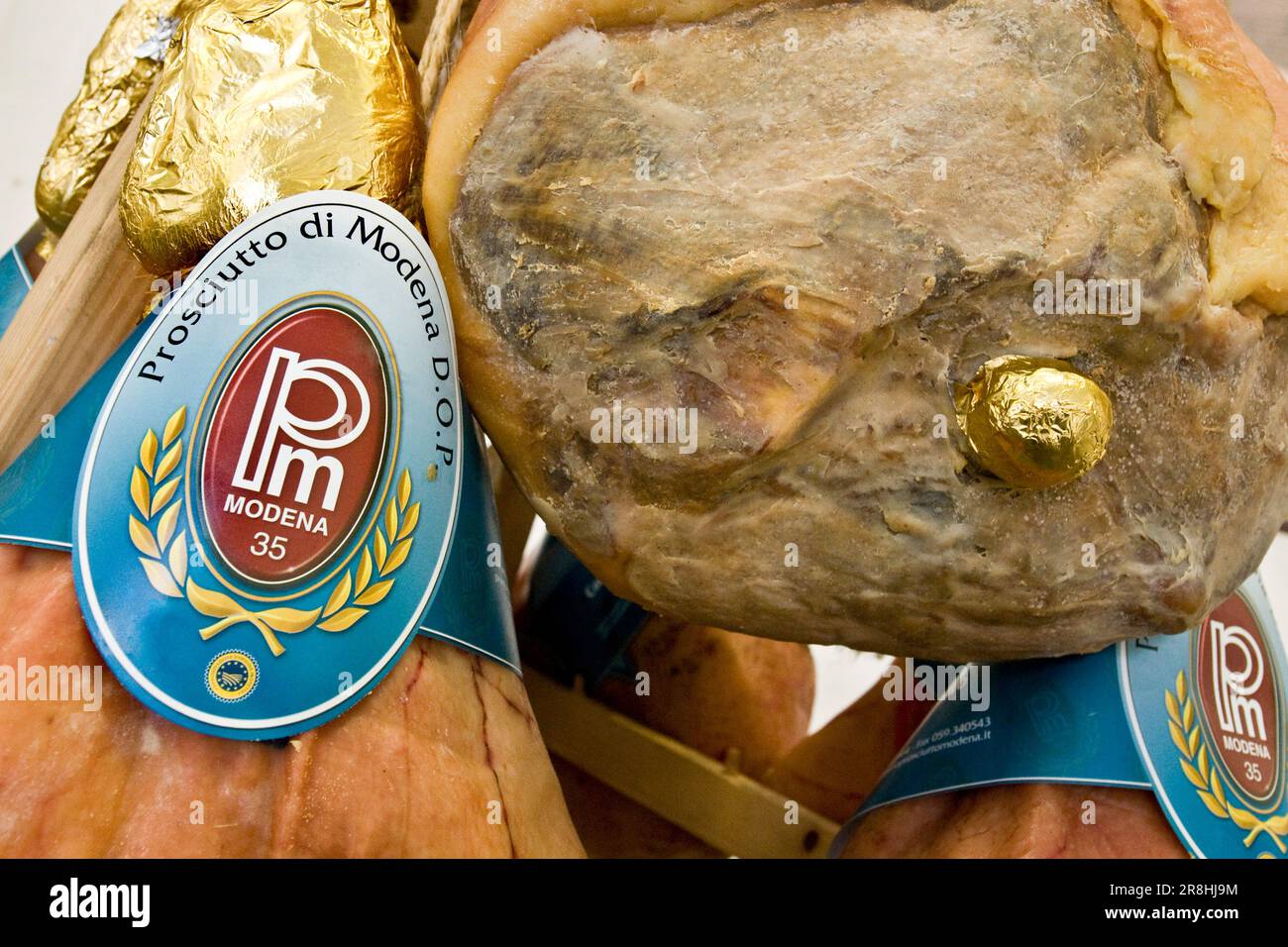 Italian food seal hi-res stock photography and images - Alamy
