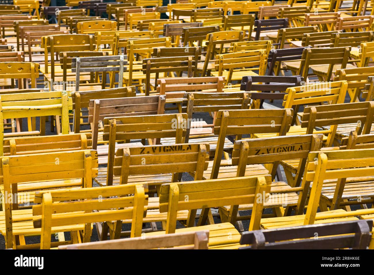 Chirs hi-res stock photography and images - Alamy