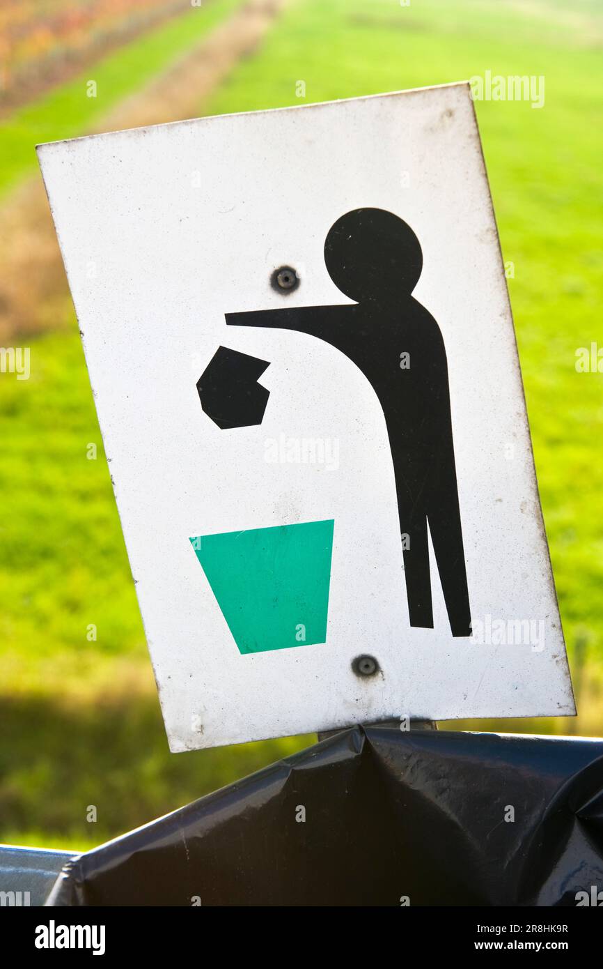 Message garbage hi-res stock photography and images - Alamy