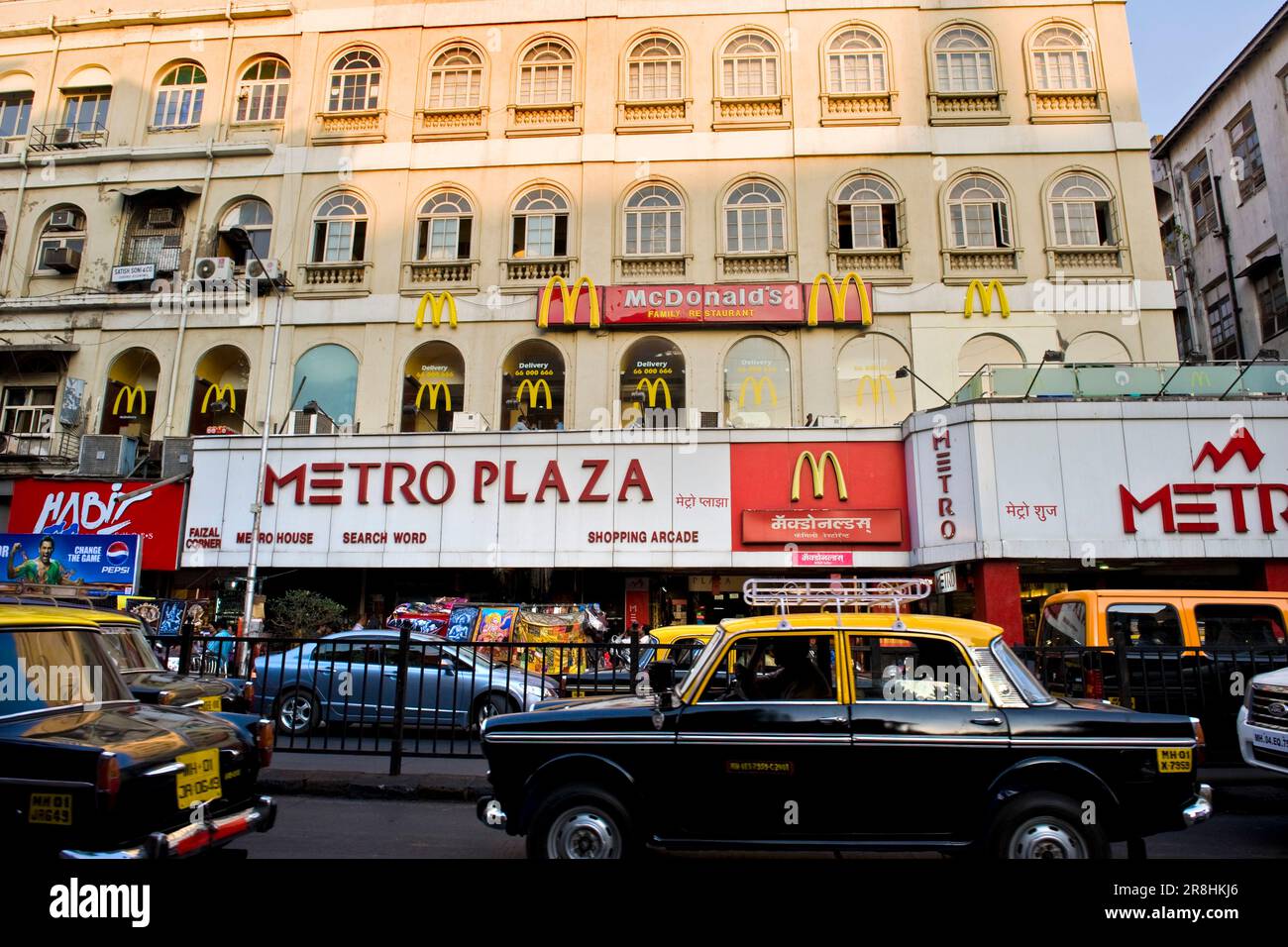 Daily Life in Colaba. Mumbai. India Stock Photo - Alamy