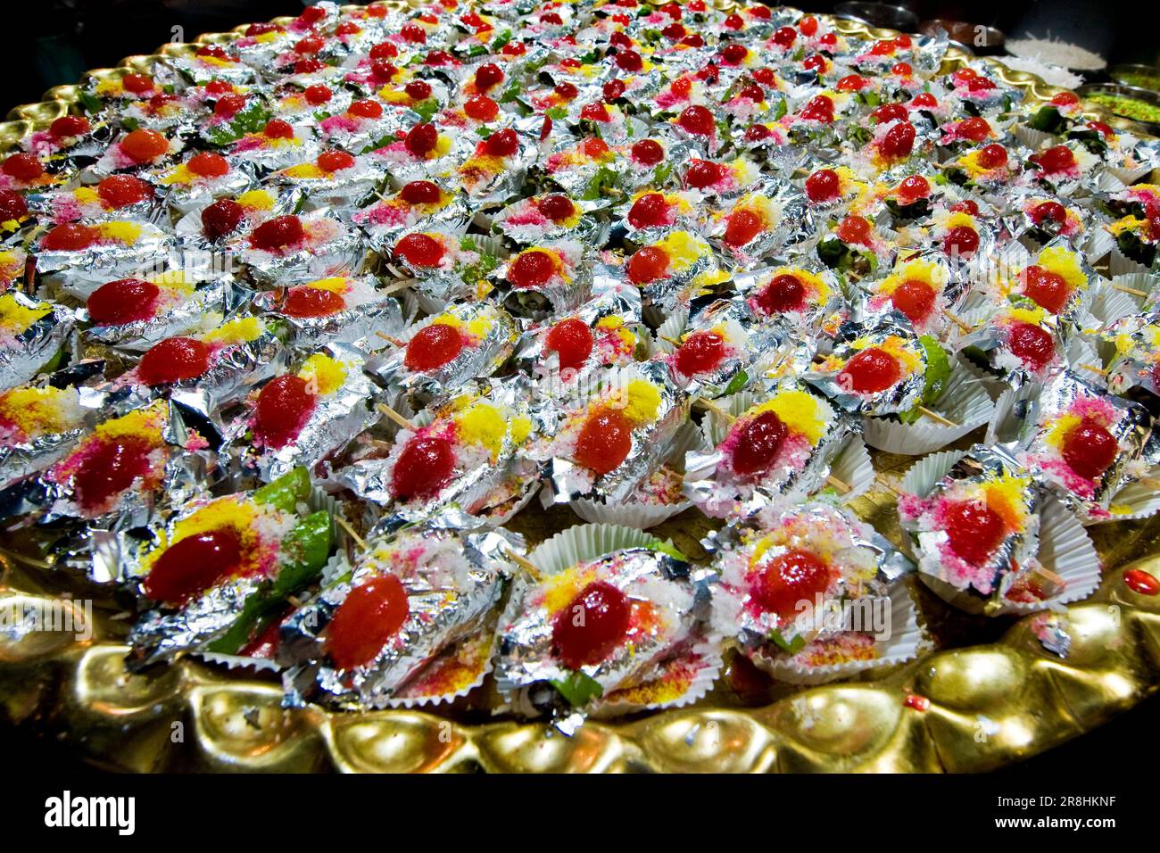 Candy Seller. Mumbai. India Stock Photo - Alamy