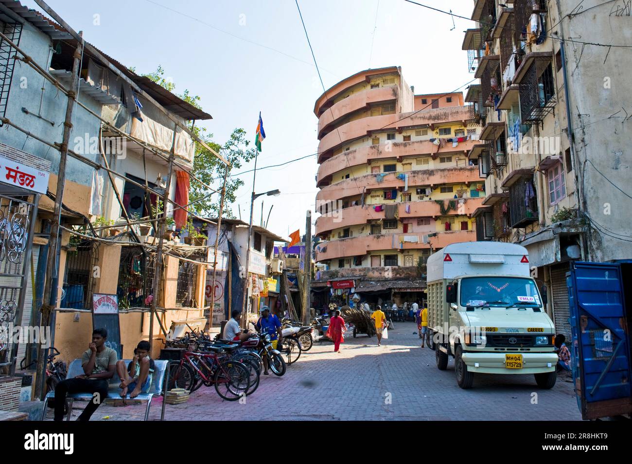 Poor area of india hi-res stock photography and images - Alamy