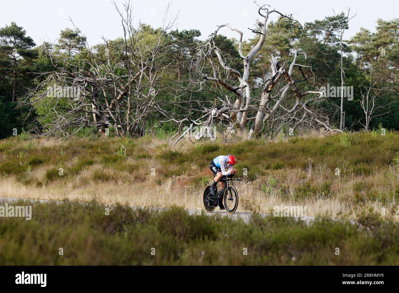 ELSPEET - Cyclist Marien Bogerd during the Dutch time trial ...