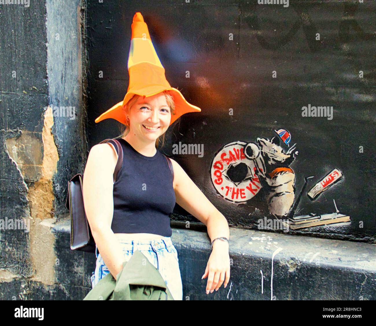 Glasgow, Scotland, UK 21st June, 2023. Glaswegians and tourists went ...