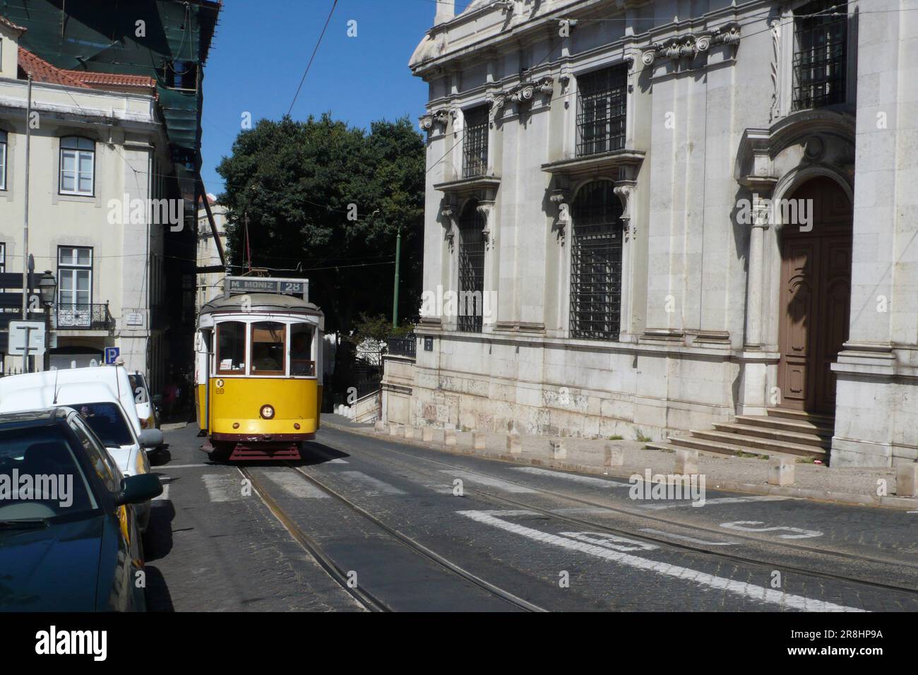 Largo da se square hi-res stock photography and images - Alamy