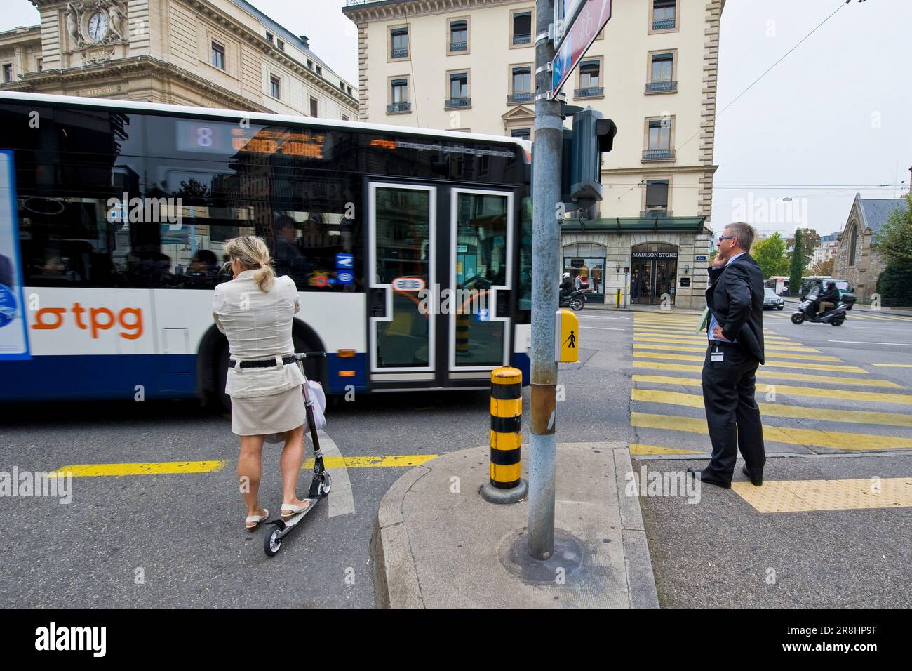 Life in geneva hi-res stock photography and images - Alamy