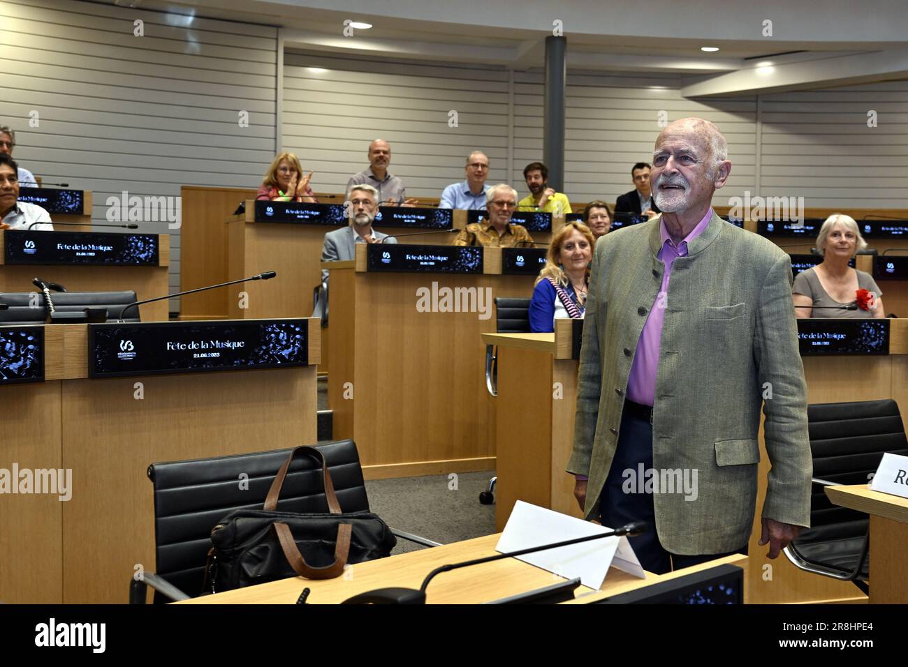 Mark joseph singer hi-res stock photography and images - Alamy