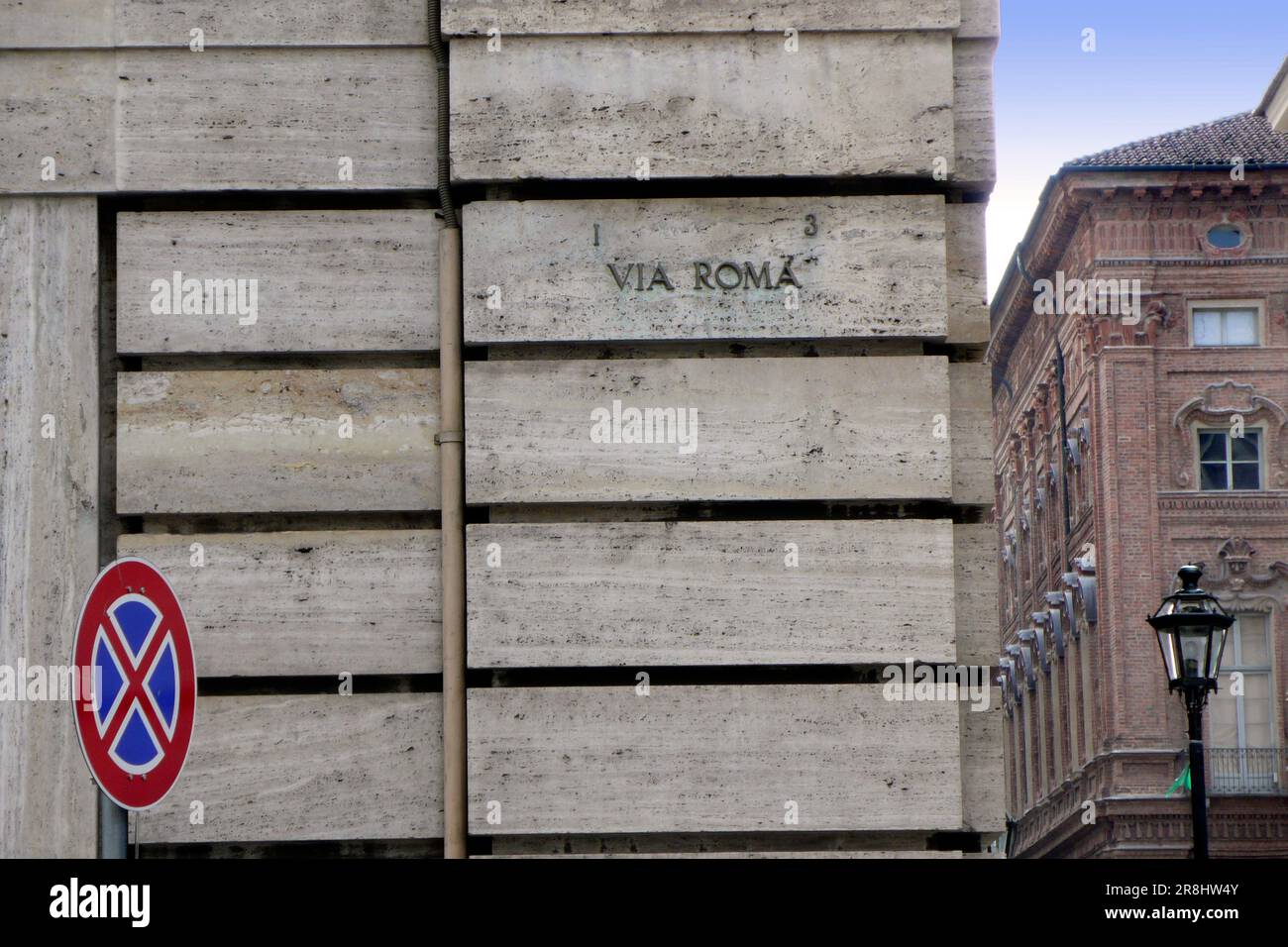 City name signs italy hi-res stock photography and images - Alamy