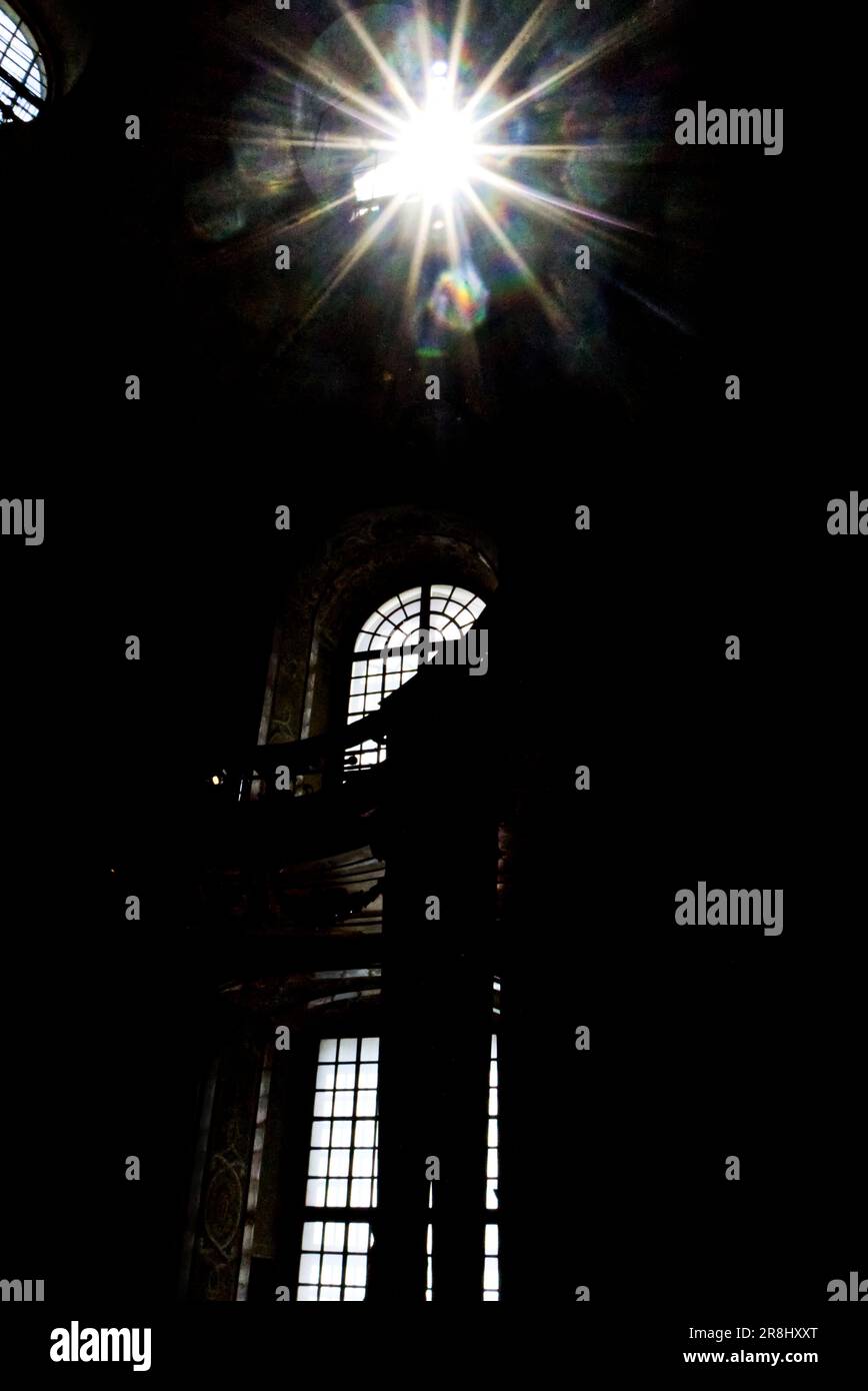 Rays of light through church window hi-res stock photography and images ...