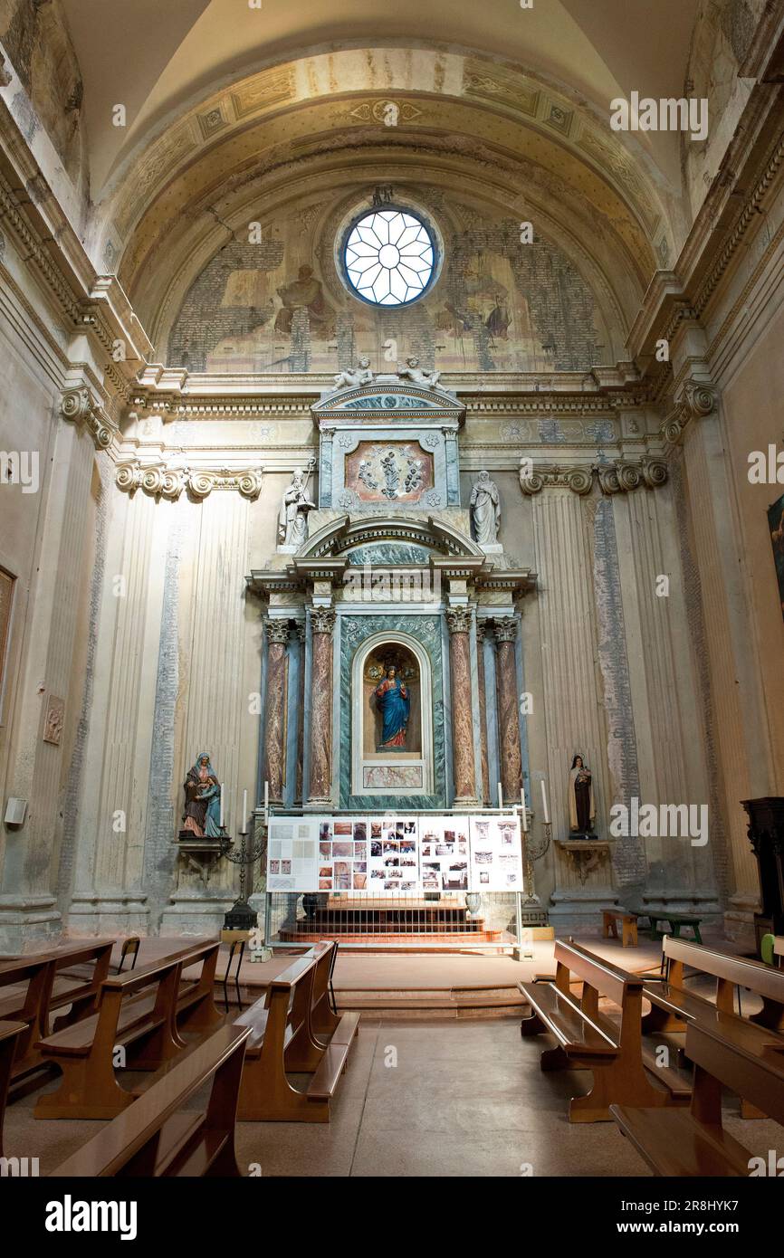 Church cathedrals hi-res stock photography and images - Alamy