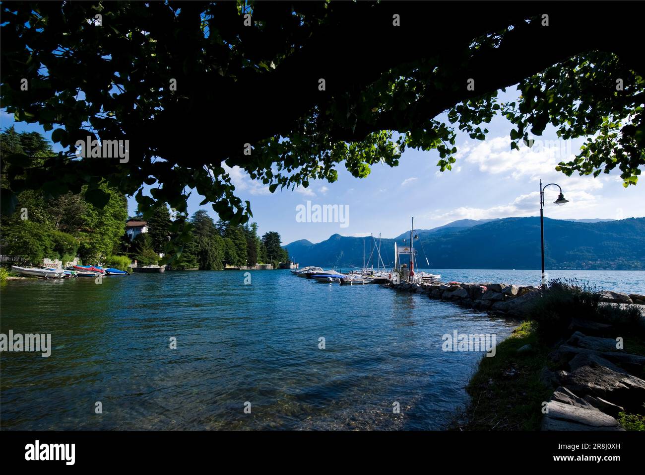 Lierna hi-res stock photography and images - Alamy