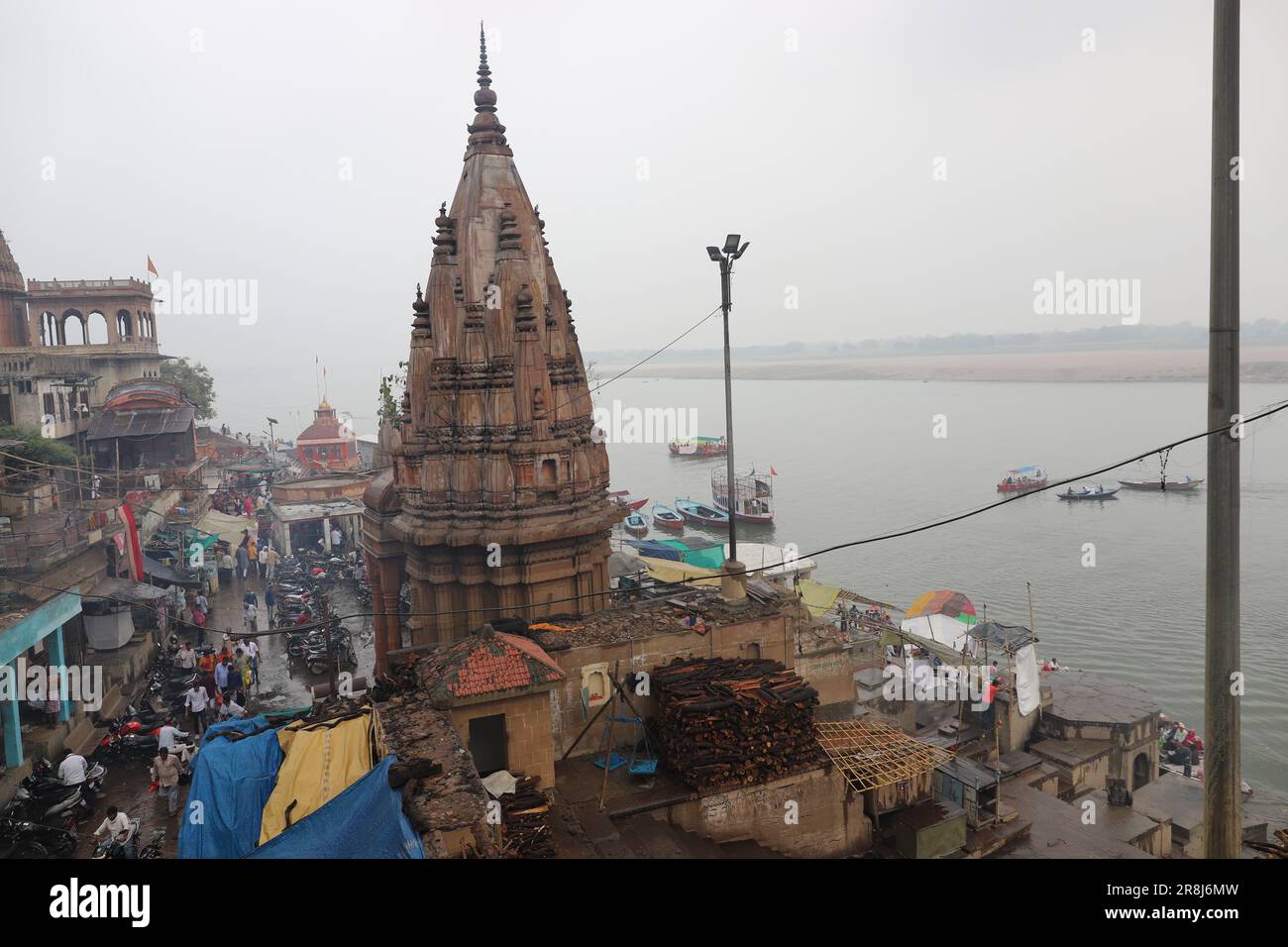 India gange children hi-res stock photography and images - Alamy