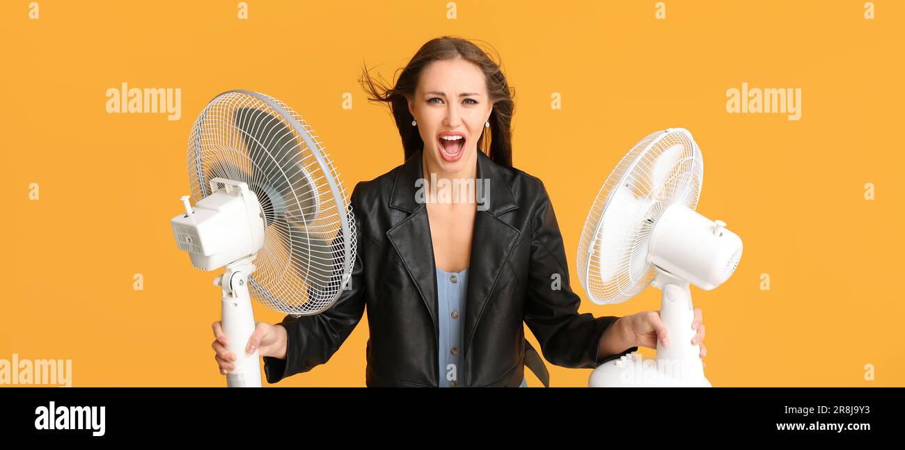Screaming female fans hi-res stock photography and images - Alamy