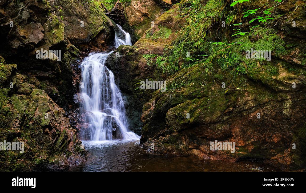 Golspie burn waterfall hi-res stock photography and images - Alamy