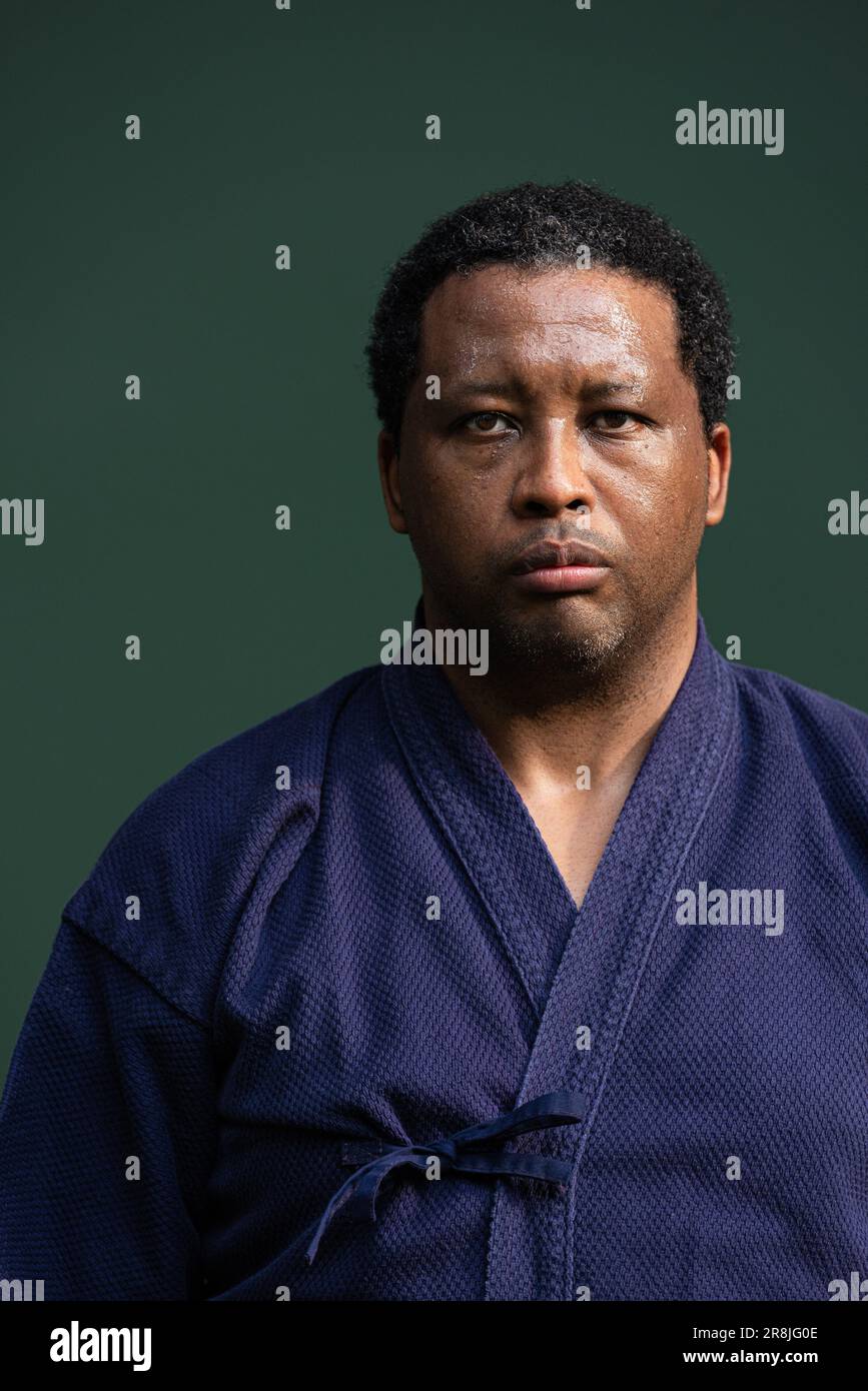 Black samurai hi-res stock photography and images - Alamy